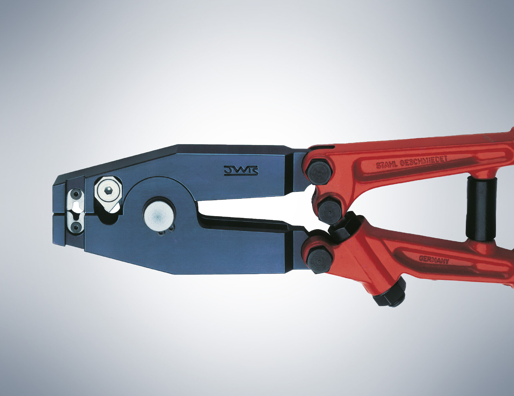 Chain Tools | iwis – Professional Tools for Chain Assembly and Maintenance